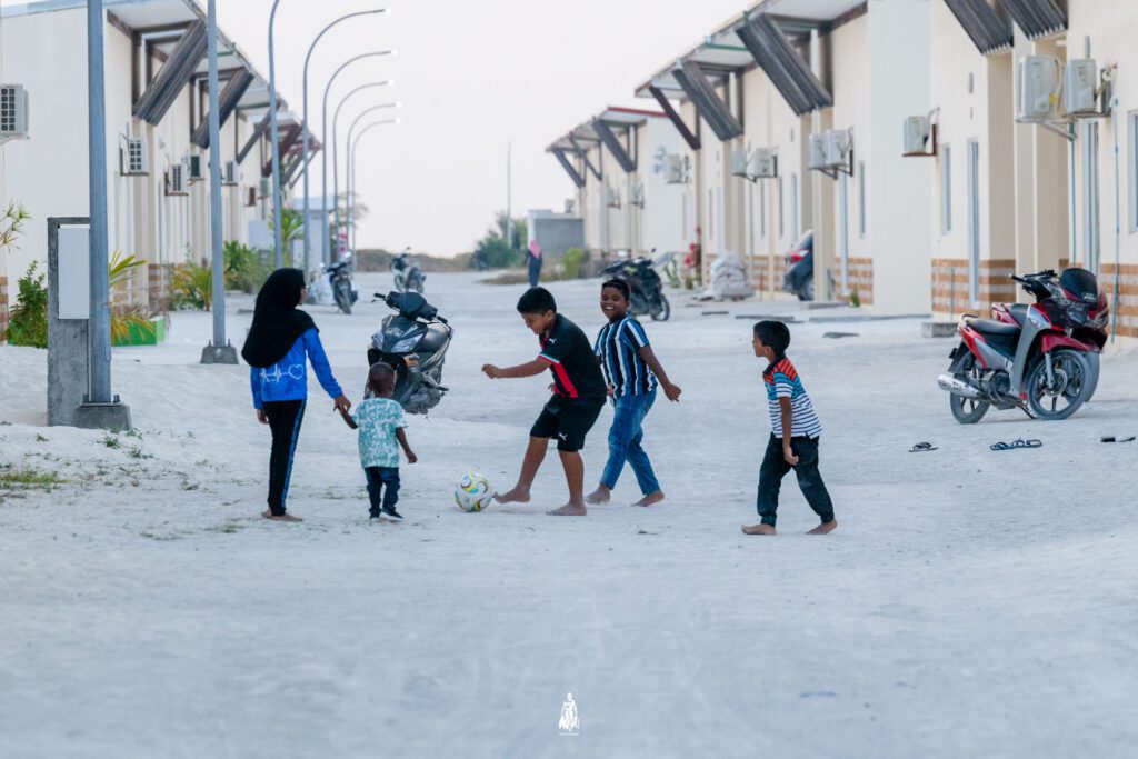 Dhidhdhoo: Capital of Haa Alif Atoll | Zuvaan Masveriya